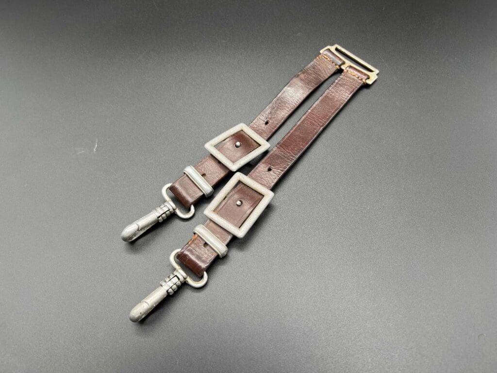 RAD dagger hangers - Edged Militaria