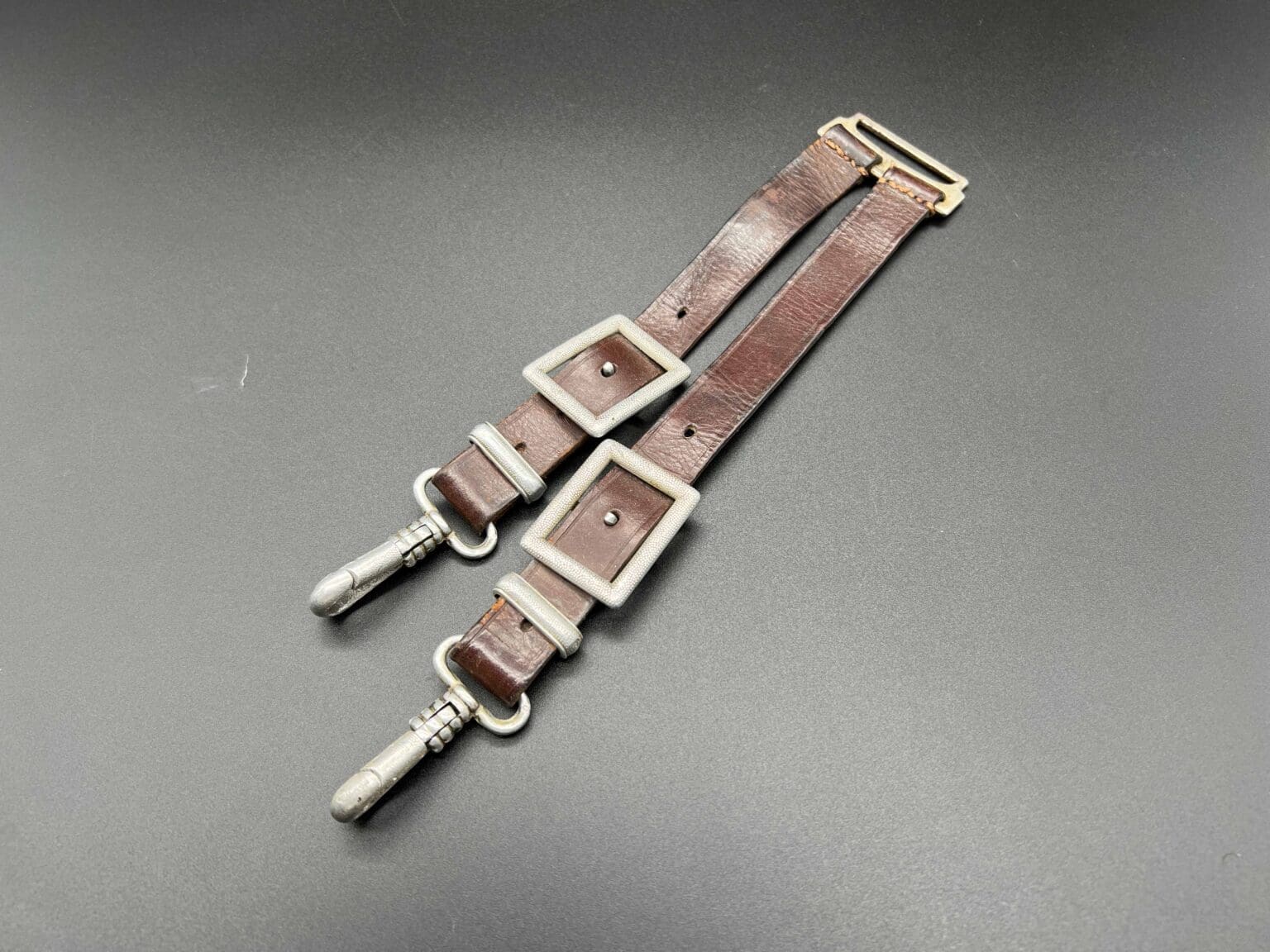 RAD dagger hangers - Edged Militaria