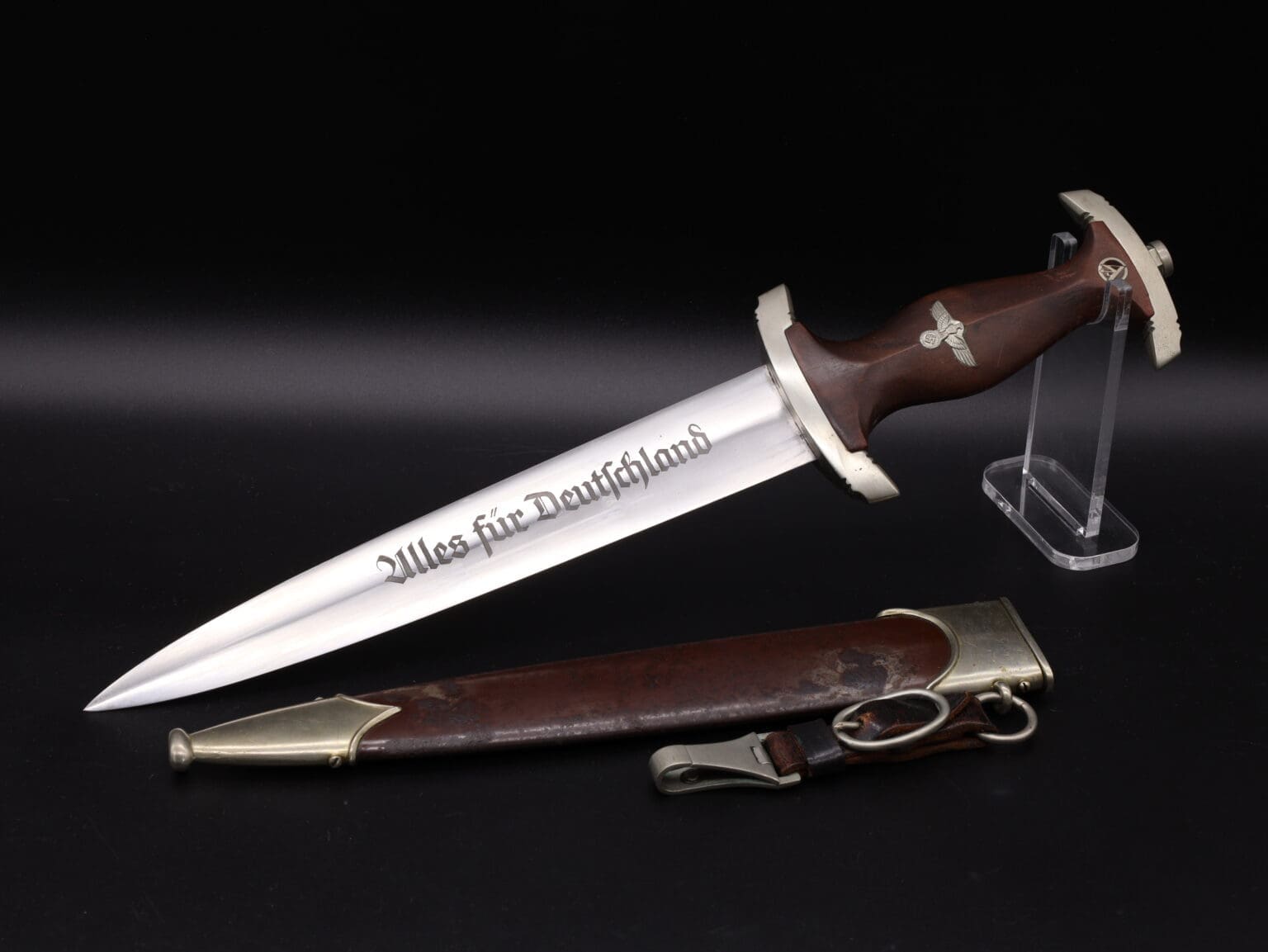 SA Daggers - Edged Militaria