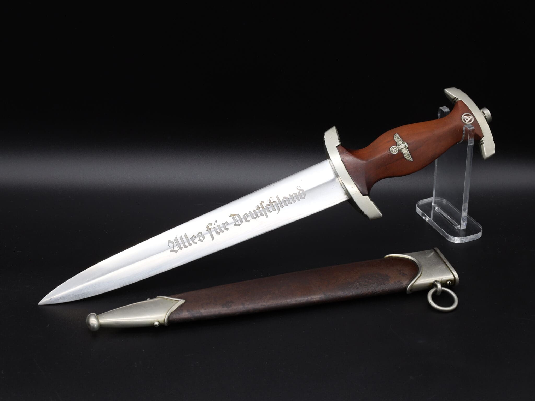 SA Daggers - Edged Militaria