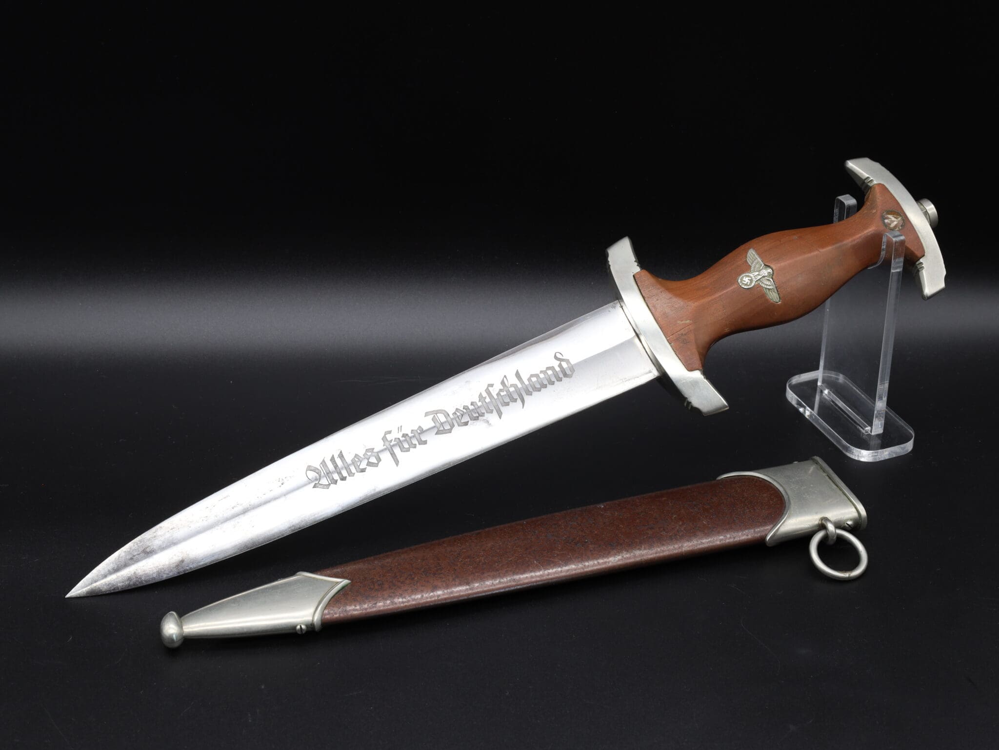 SA Daggers - Edged Militaria