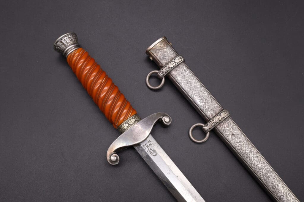 Slender grip Army dagger by WKC - Edged Militaria