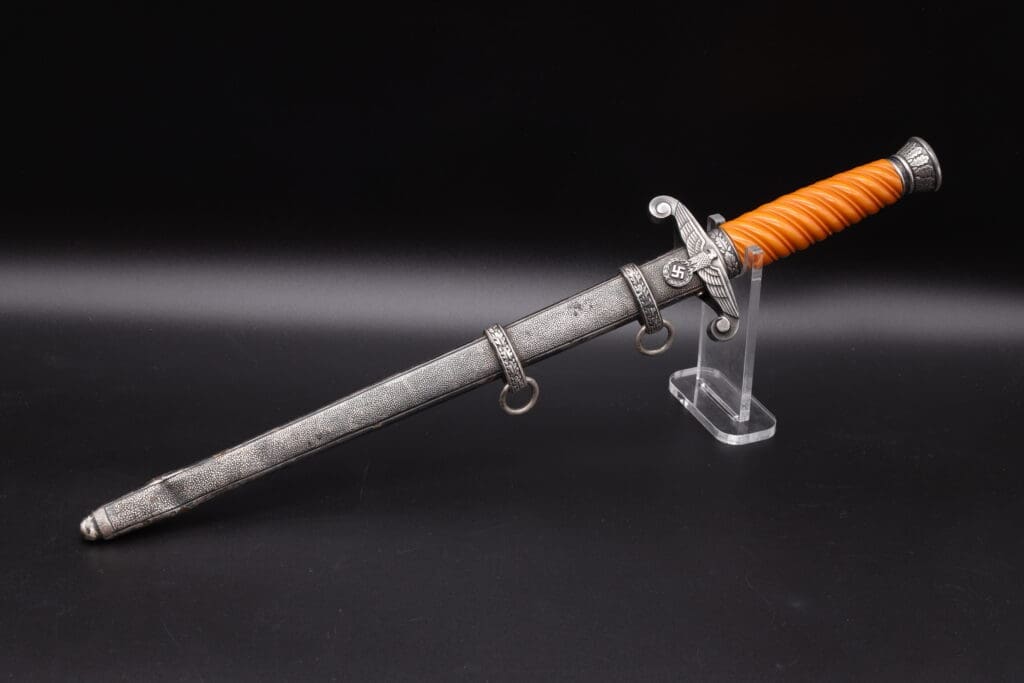 Slender grip Army dagger by WMW - Edged Militaria