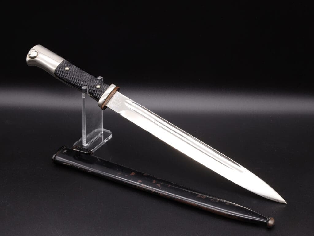 Pioneer Bayonet by Höller - Edged Militaria