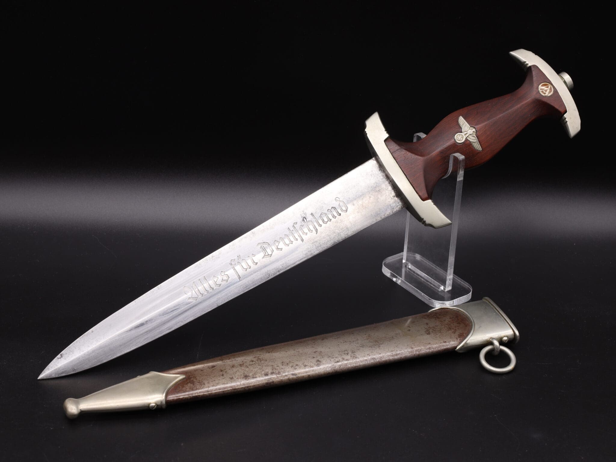 SA Daggers - Edged Militaria