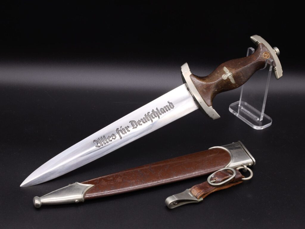 SA Daggers - Edged Militaria